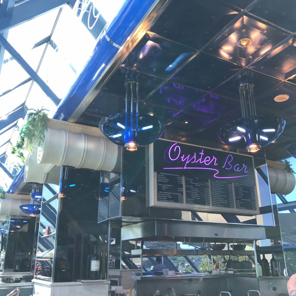 5 Reasons You Should Stay at Atlantis Casino Resort Spa | Chelsea Pearl