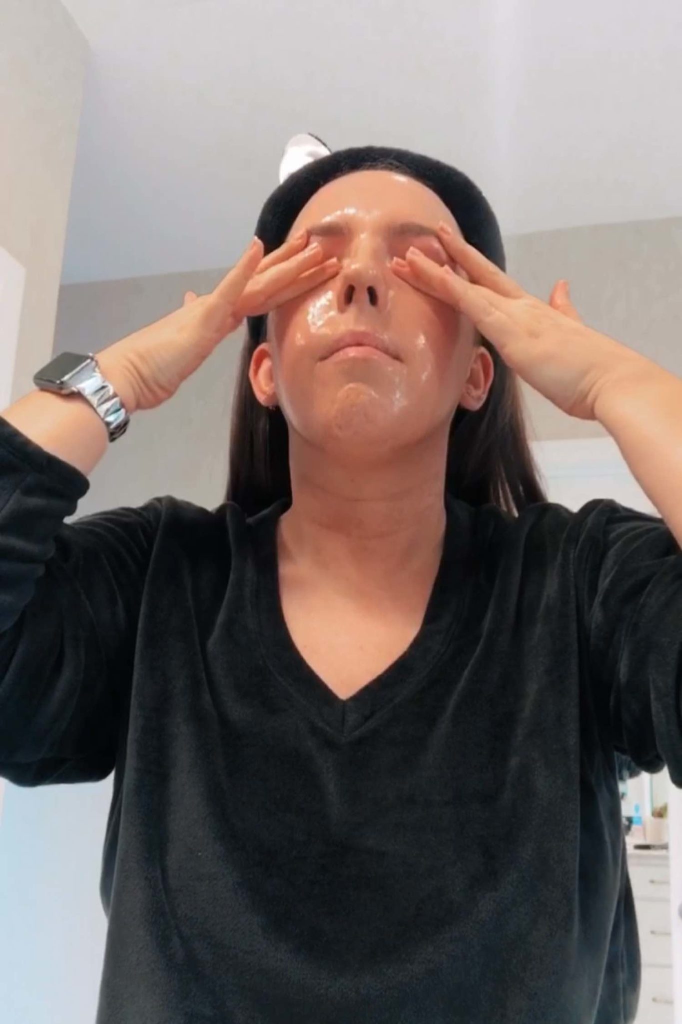 Best Cleansing Oils | How To Use Cleansing Oils & The Best To Try