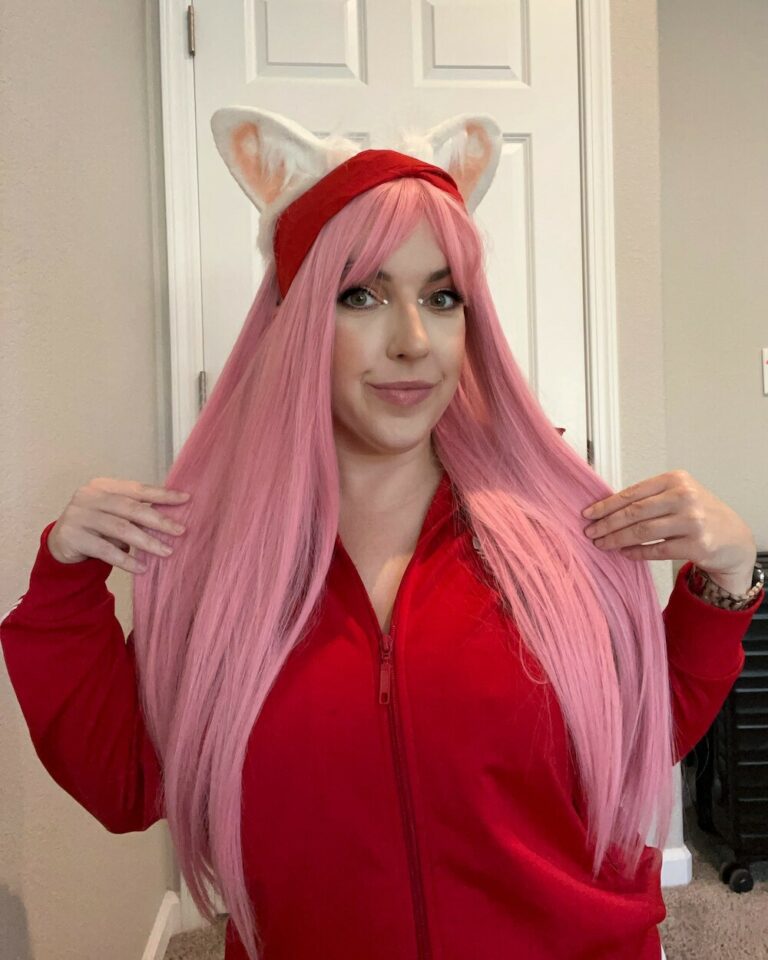 Amy Rose Closet Cosplay | DIY Amy Rose Costume